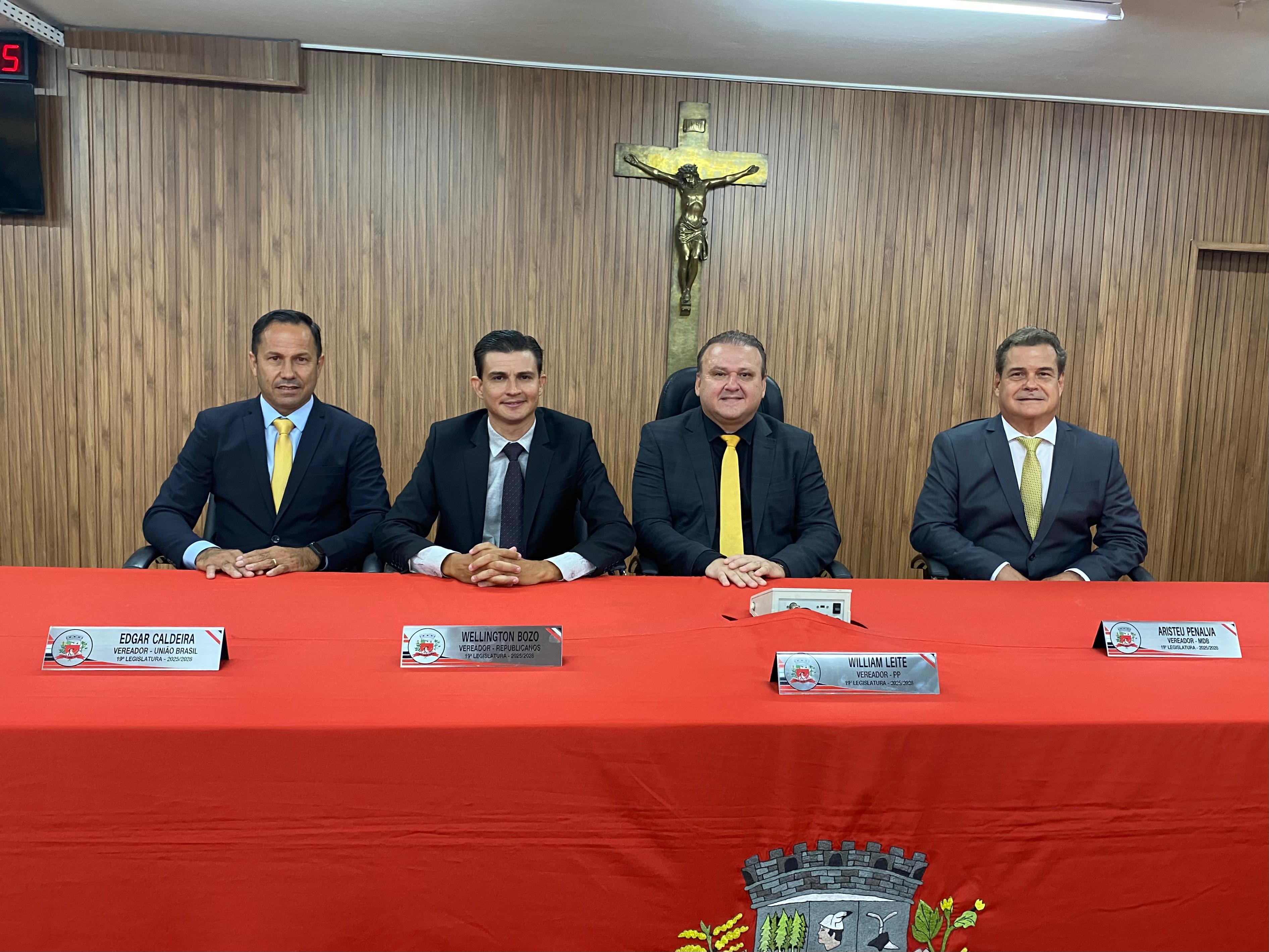 Vereador William César Leite é eleito novo presidente da Câmara ...
