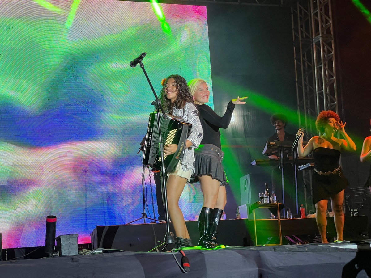 Duda Beat chama artista roraimense para cantar no palco durante show em ...