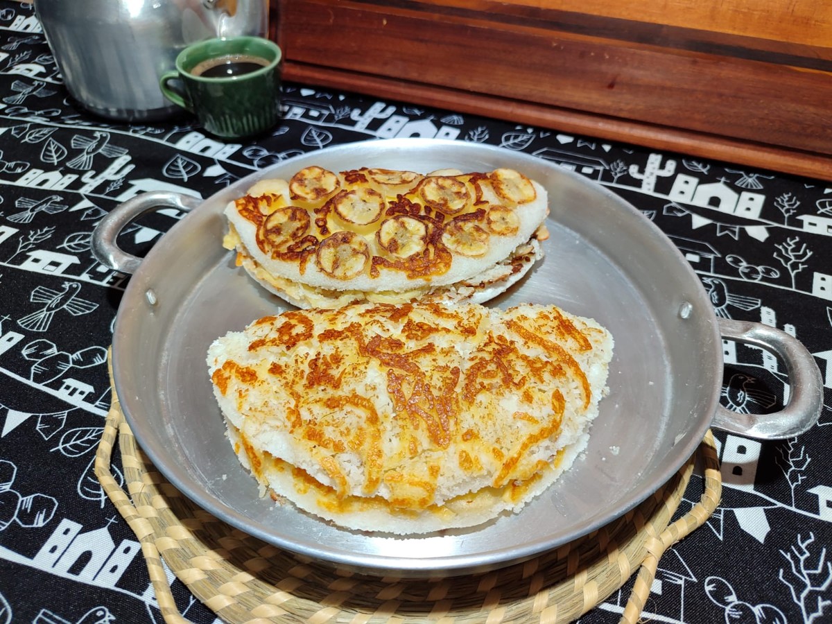 Veja receita de tapioca recheada com banana, queijo coalho e coco | Rio ...