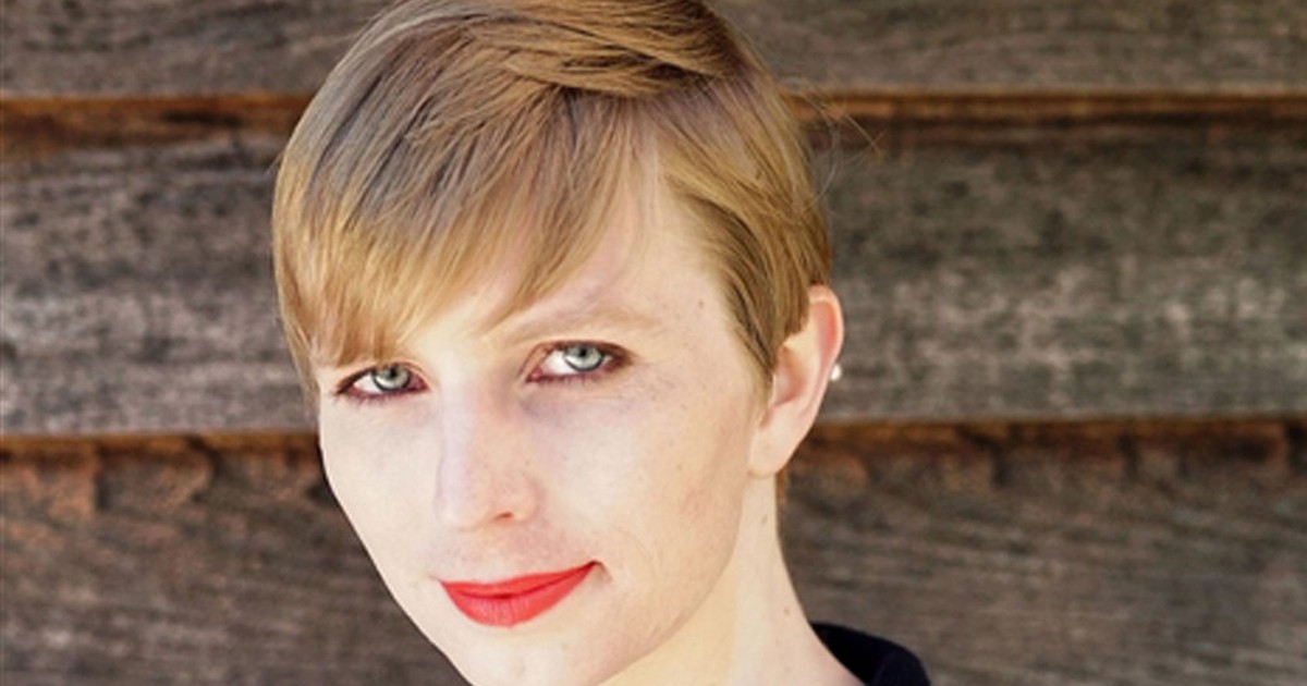 Juiz manda soltar Chelsea Manning, presa por se recusar a depor em caso ...