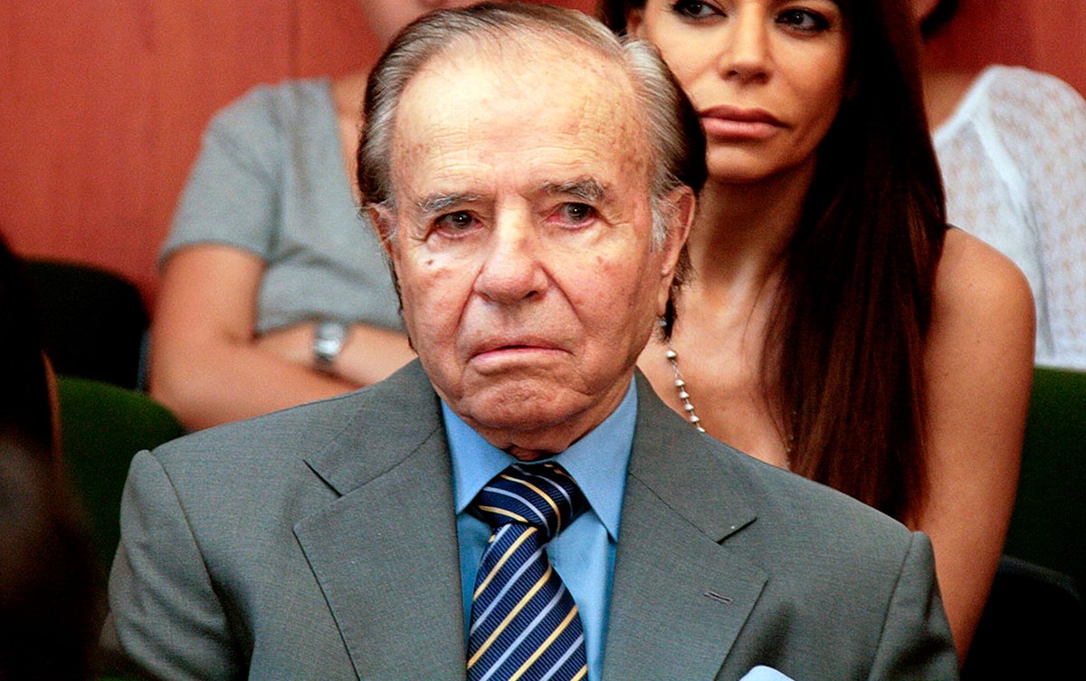 Menem é absolvido na Argentina por acusação de contrabando de armas