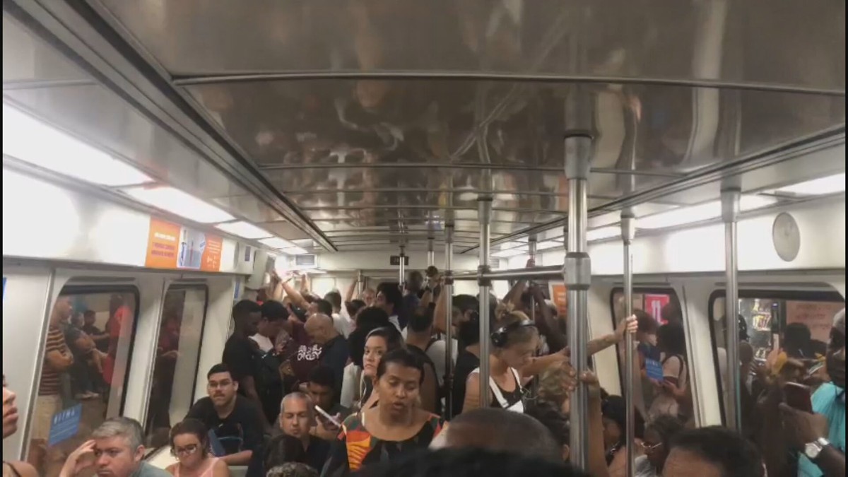 Linhas do Metrô Rio são reabertas após interrupção por cerca de 30 ...