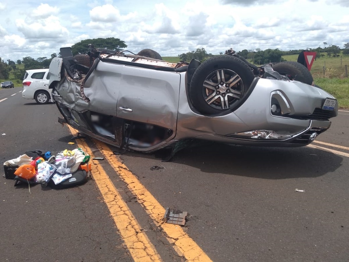 Acidente entre carros deixa dois mortos e seis feridos em rodovia de Américo de Campos | São ...