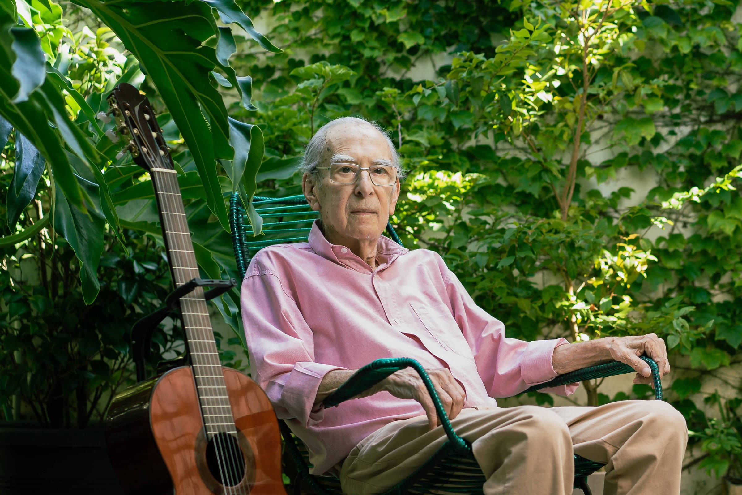 Theo de Barros, compositor de 'Disparada' e 'Menino das laranjas ...