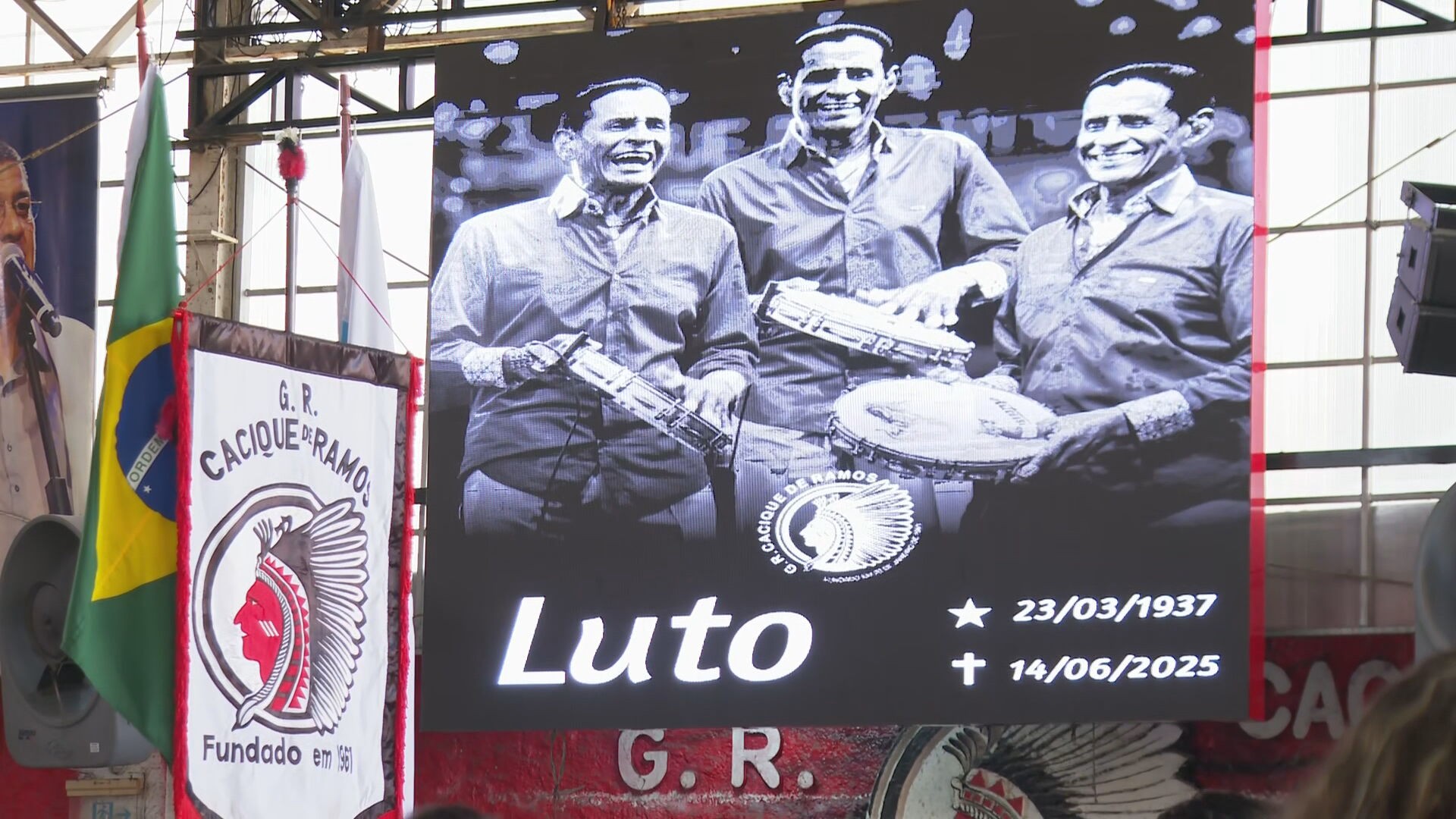 De luto por Bira, Quadra do Cacique recebe admiradores e faz roda | G1