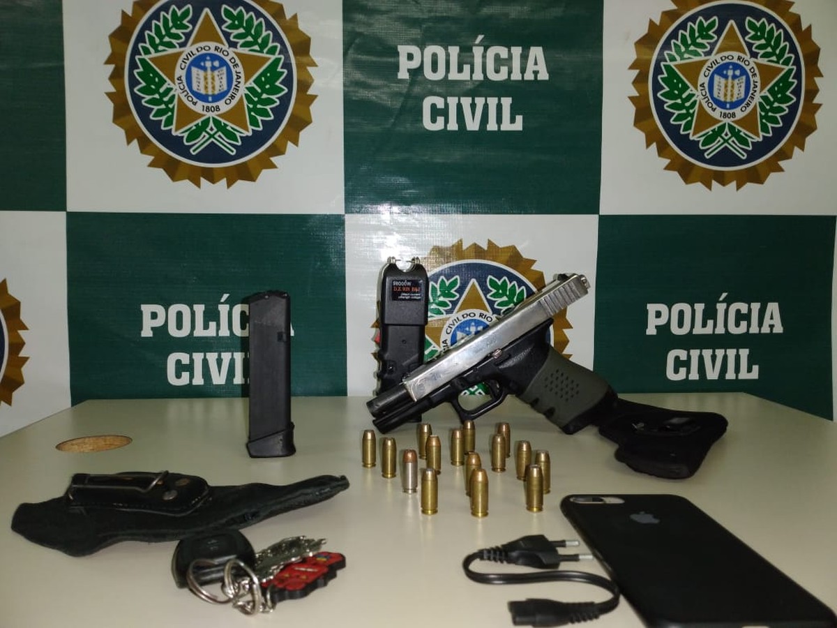 Polícia Prende Dois Suspeitos De Integrar Milícia Em Bonsucesso Zona