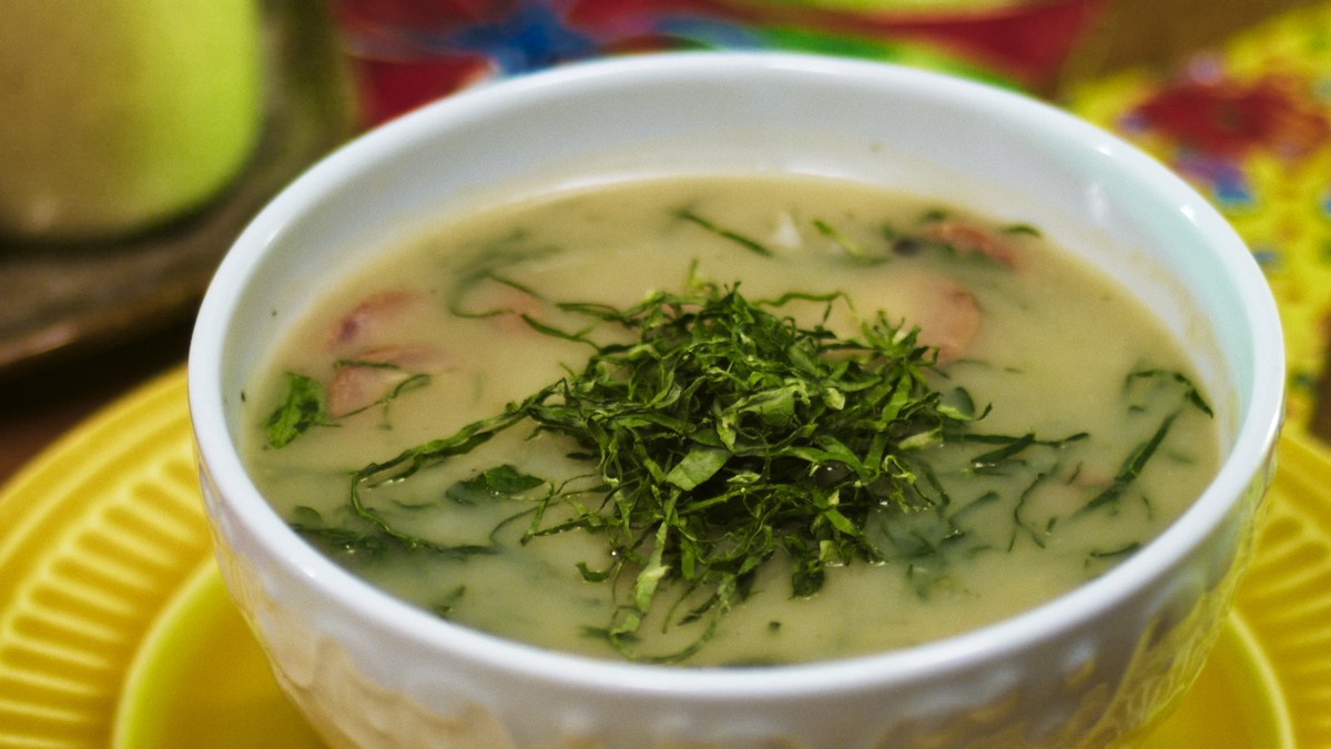 Caldo Verde. Da terrinha para o seu arraiá. Saiba como fazer essa ...