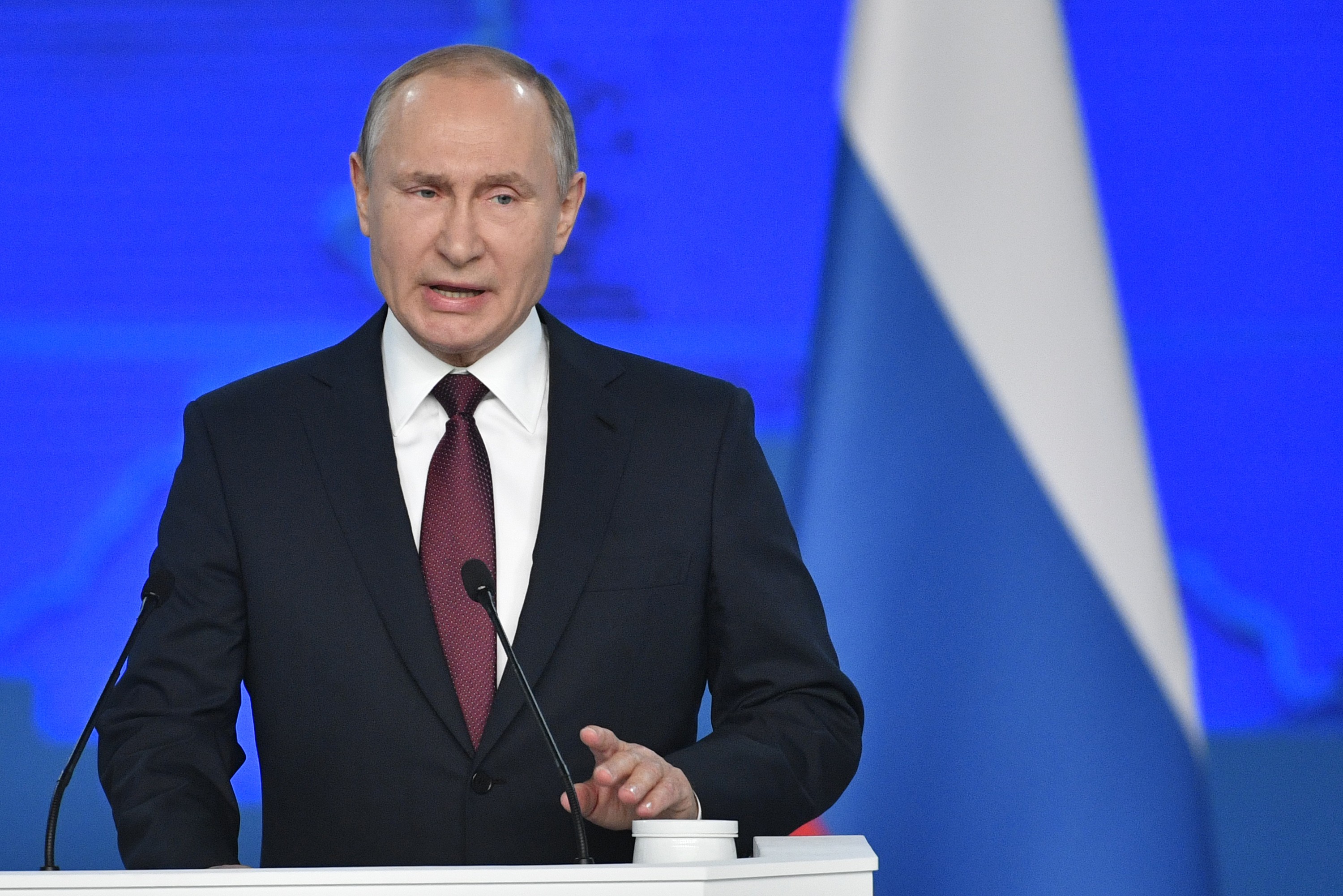 Putin diz que se EUA desdobrarem mísseis na Europa, responderá ...