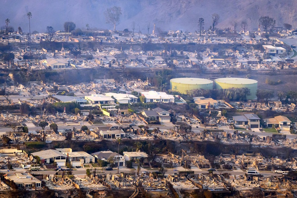Antes e depois em FOTOS: o pior incêndio da história de Los Angeles | G1