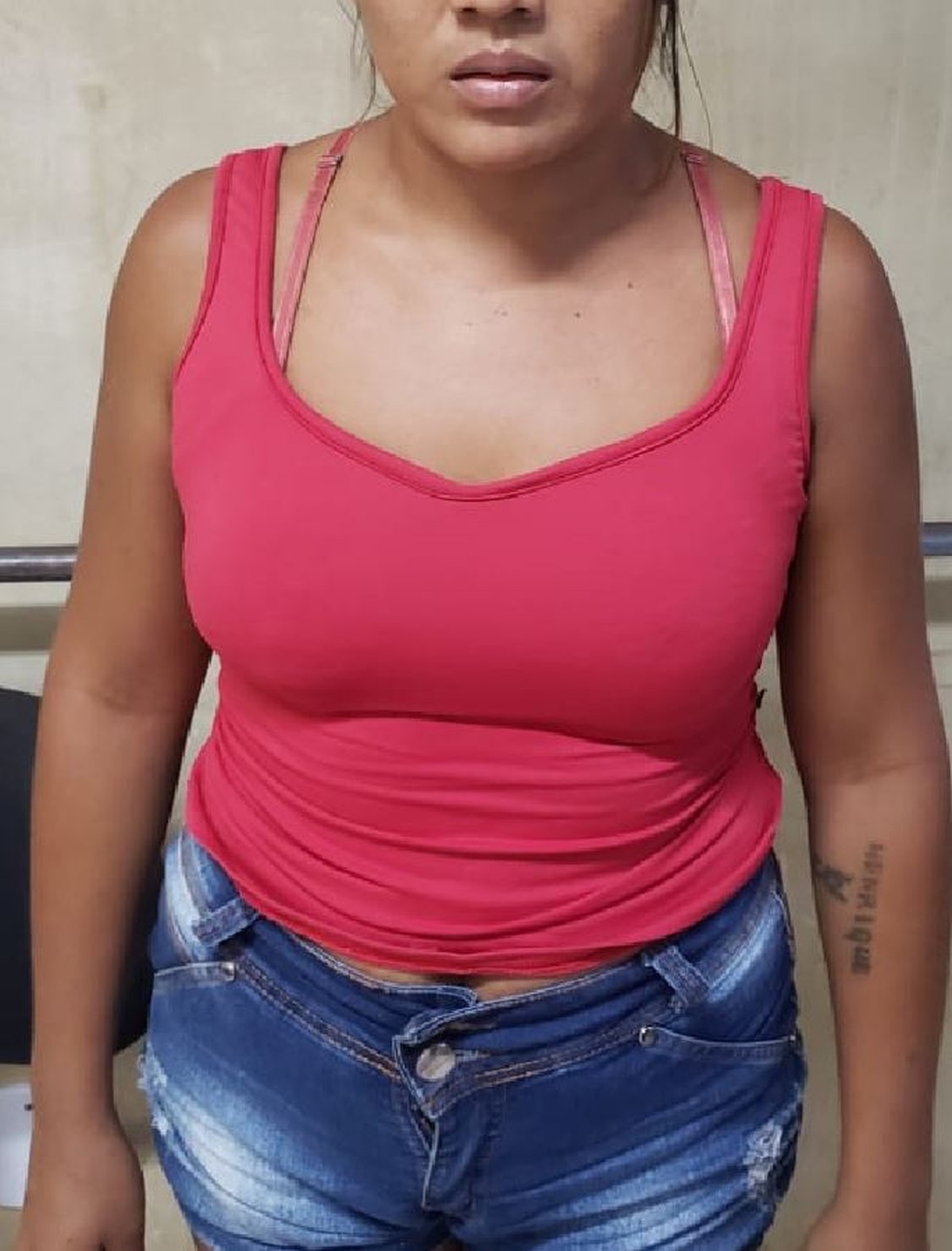 Jovem Condenada Por Tráfico é Presa Após Tentar Enganar Policiais Com