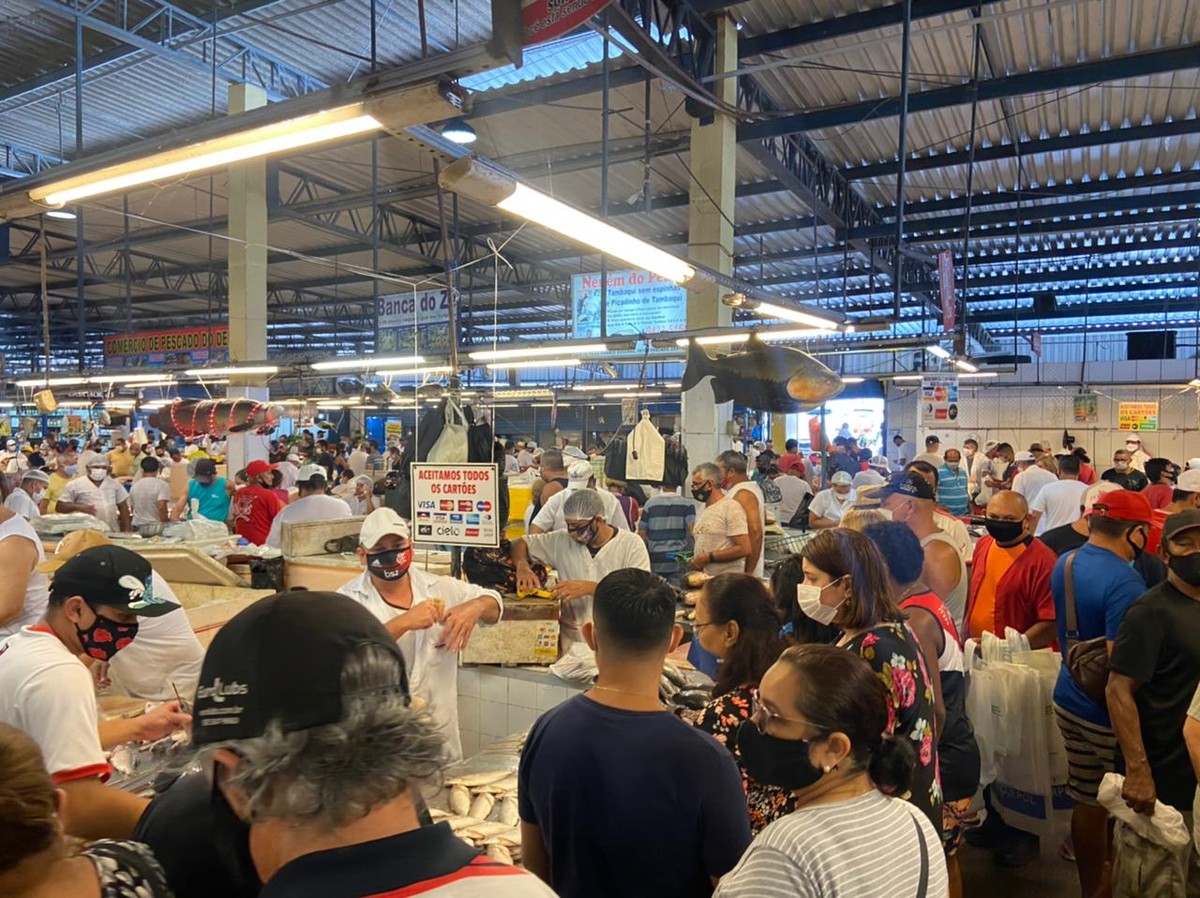 Em meio a colapso, feira da Manaus Moderna segue com registros de ...