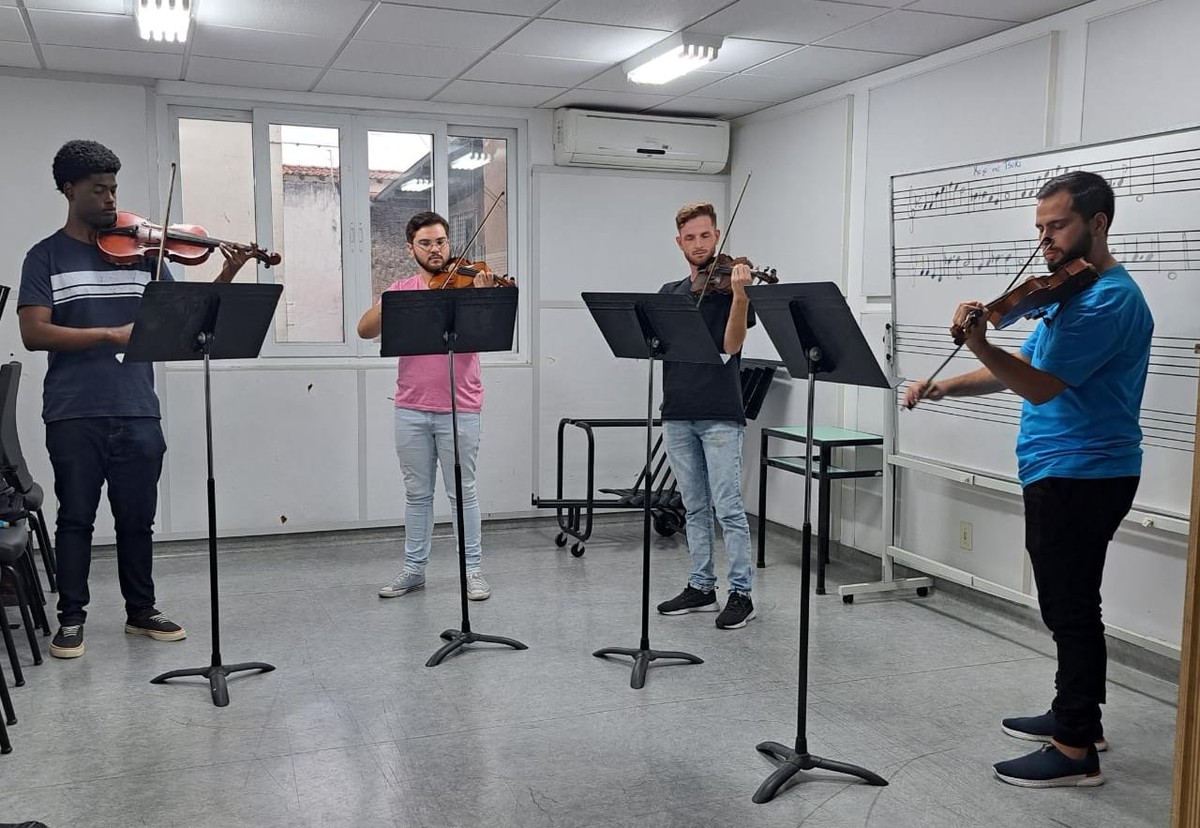 Músicos de Volta Redonda ganham bolsas de estudos em universidade dos ...