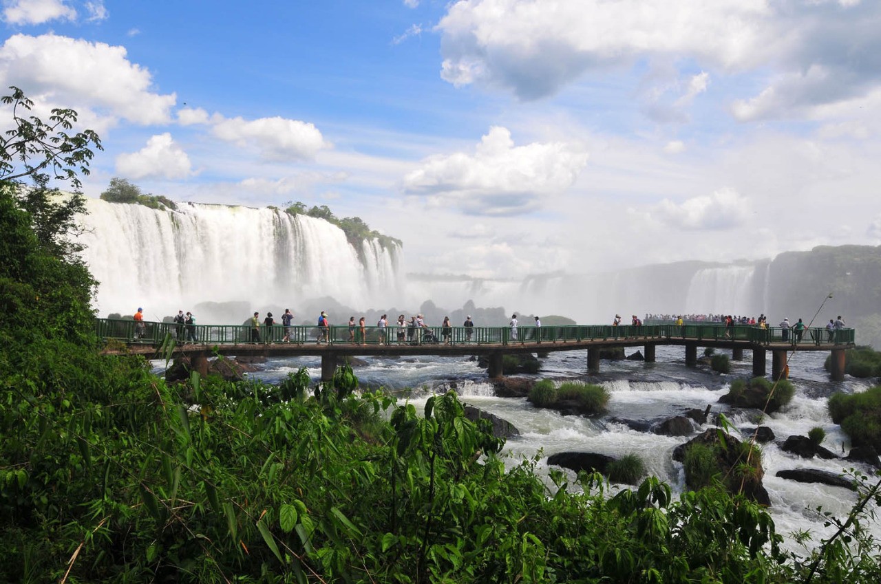 Moradores de Foz do Iguaçu terão transporte gratuito para as Cataratas ...