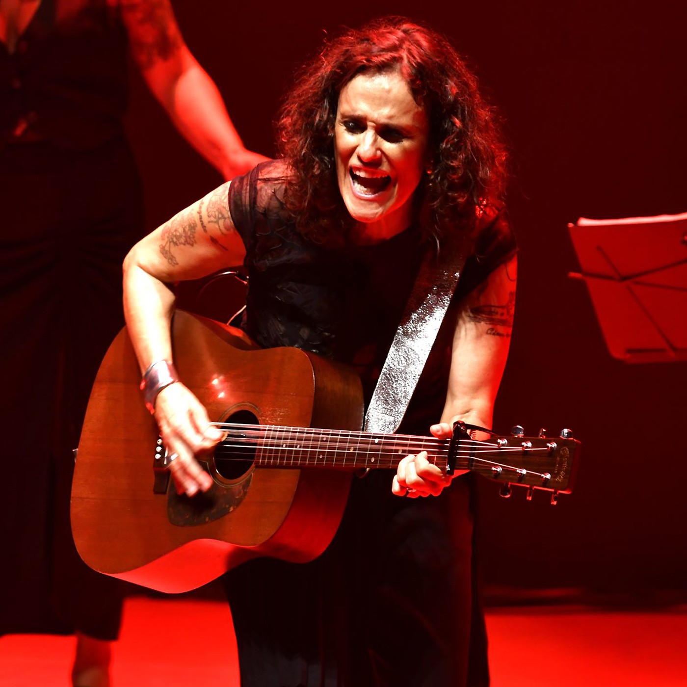 Zélia Duncan dá um ‘bailão’ na vida ao chegar aos 60 anos com ...