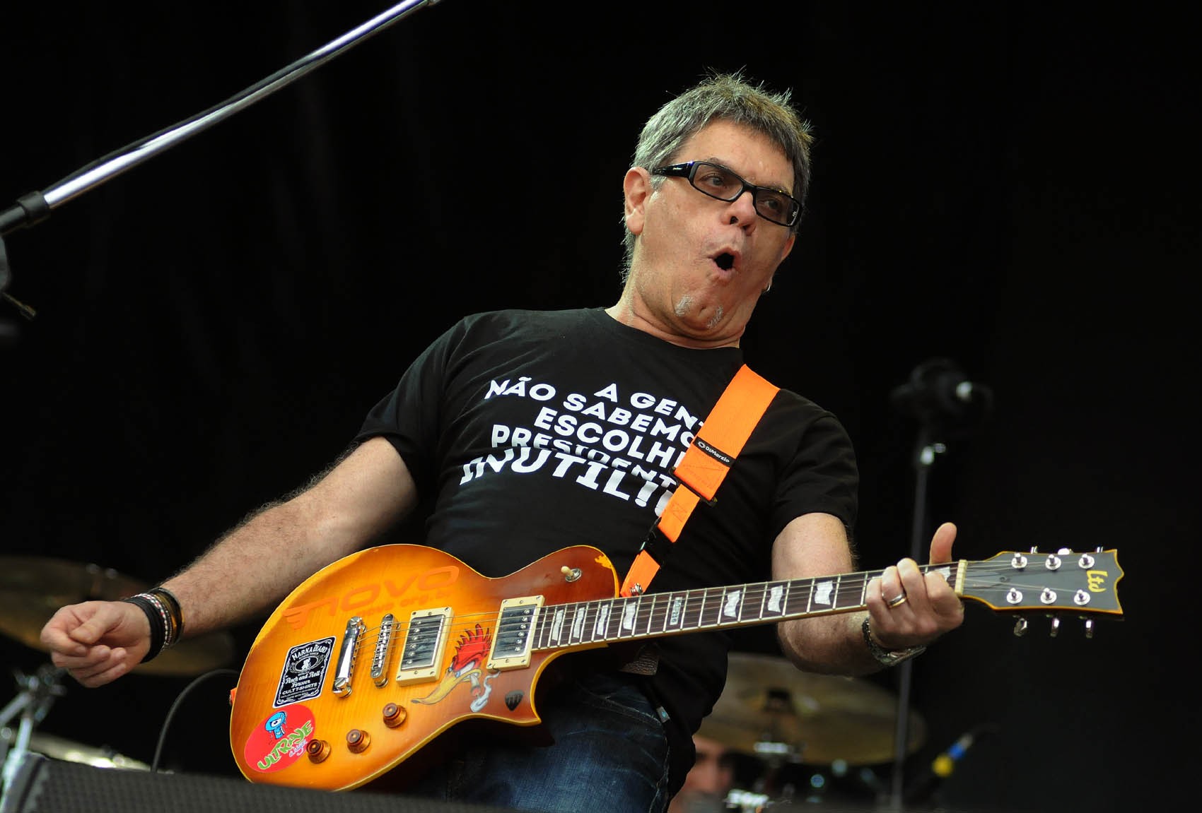 Vocalista do Ultraje a Rigor, Roger Moreira lembra início da banda ...