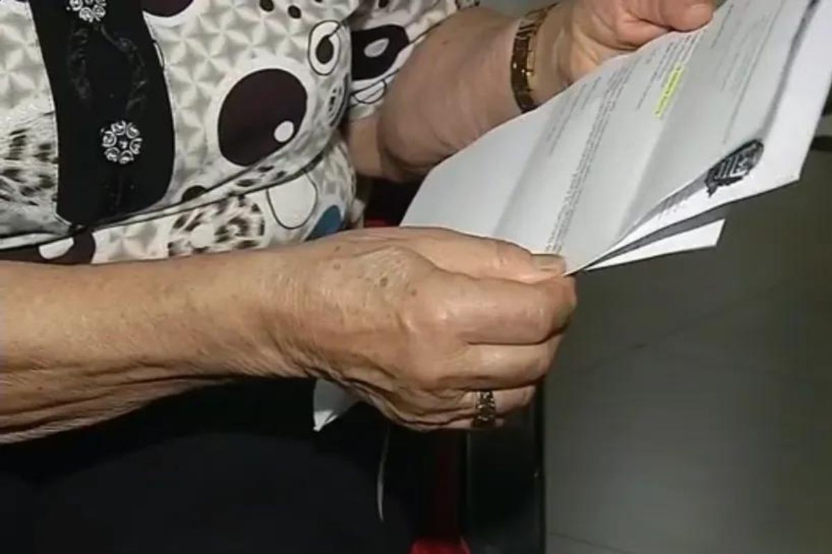 Cuidadora é Presa Por Aplicar Golpe Bancário Em Idosos No Litoral De Sp