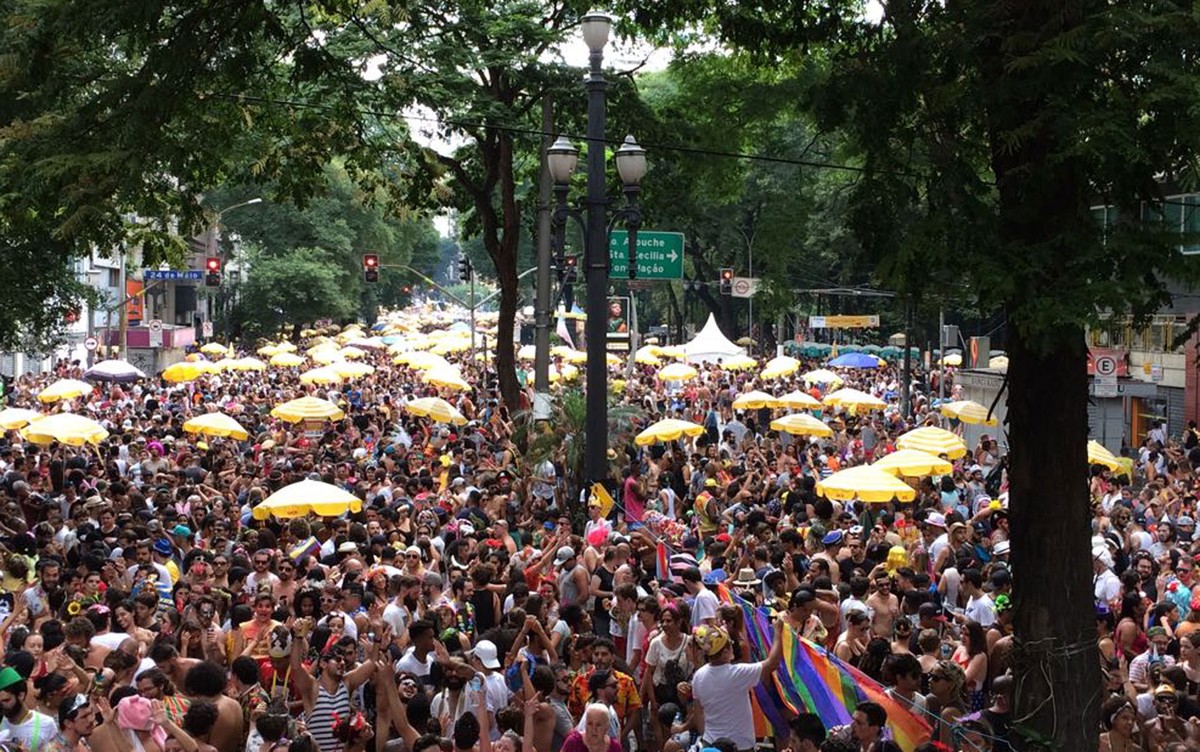 Bloco Lua Vai leva pagode dos anos 90 ao Centro de SP | Carnaval 2018 em São Paulo | G1