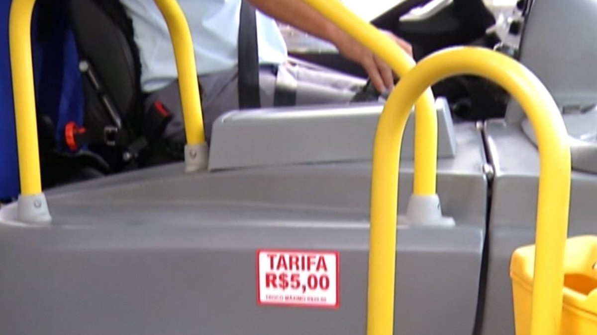 Passageiros reclamam do aumento da passagem de ônibus em Mogi das Cruzes | Mogi das Cruzes e ...