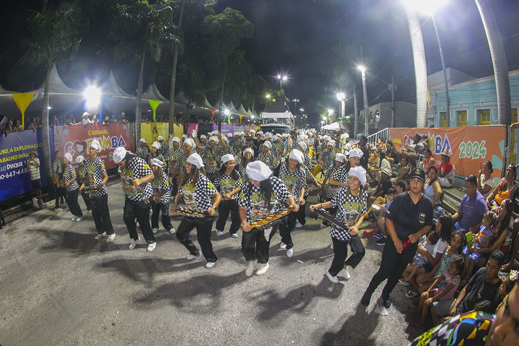 Maior do Centro-Oeste: Carnaval de Corumbá 'arrasta' multidão de ...