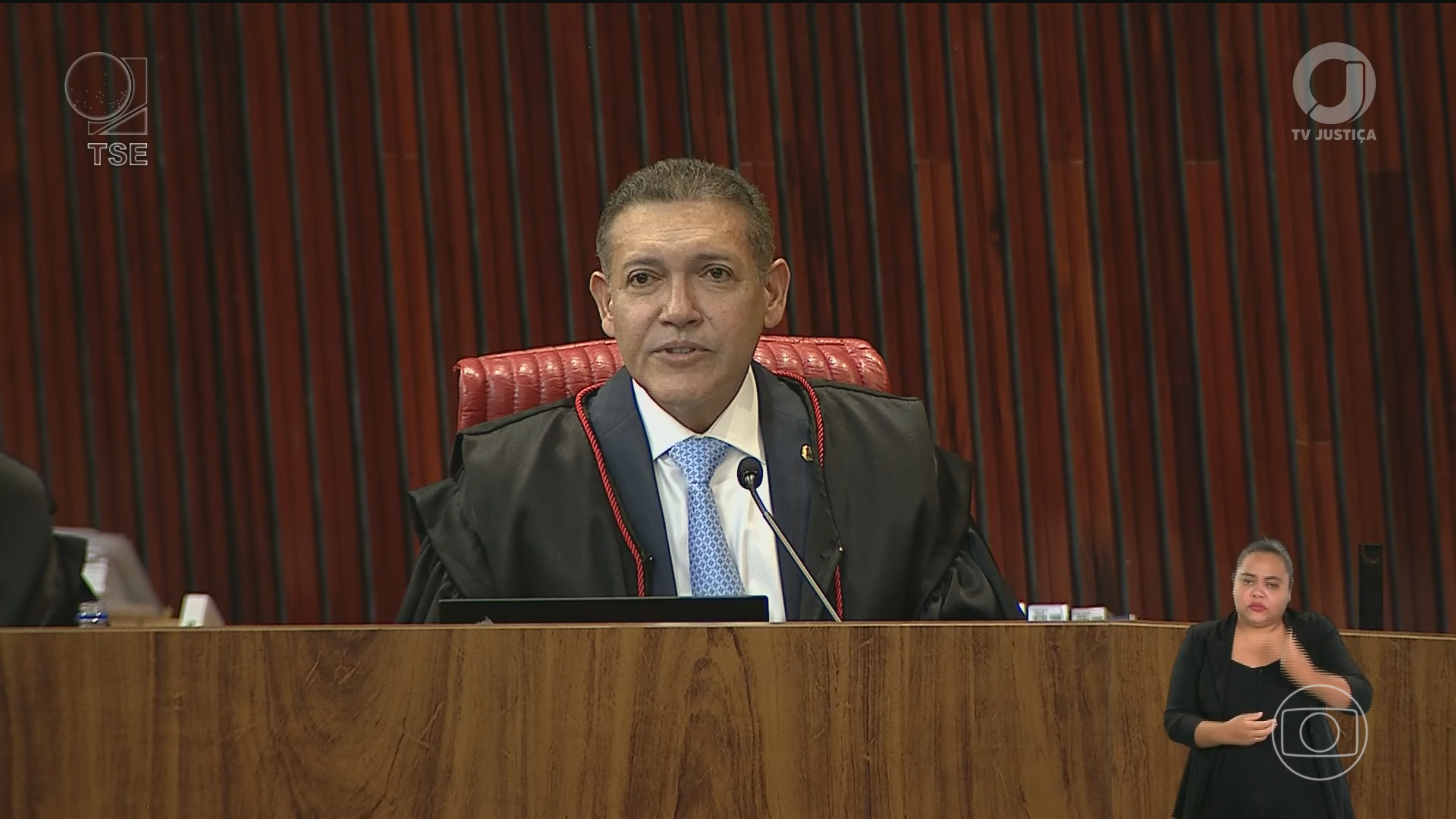 Ministro Nunes Marques é eleito presidente do Tribunal Superior ...