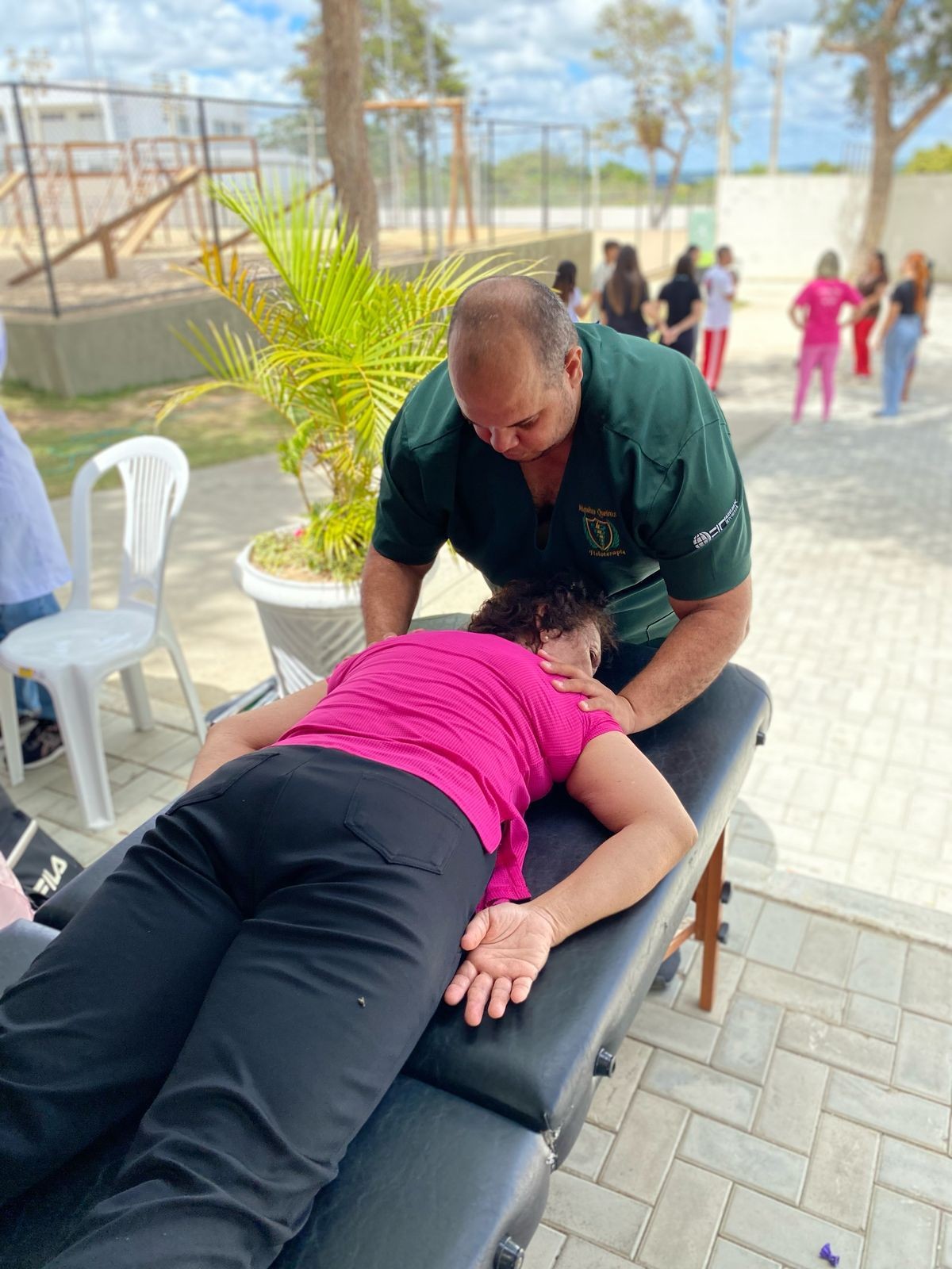 Extensão curricular: aperfeiçoamento acadêmico com envolvimento na ...