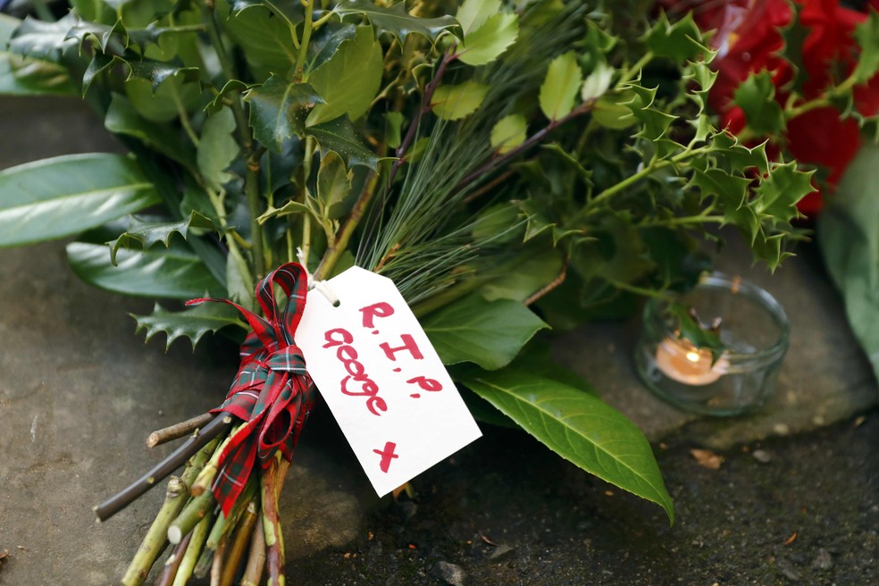 George Michael Quando Crianca George Michael Jesus To A Child (1994