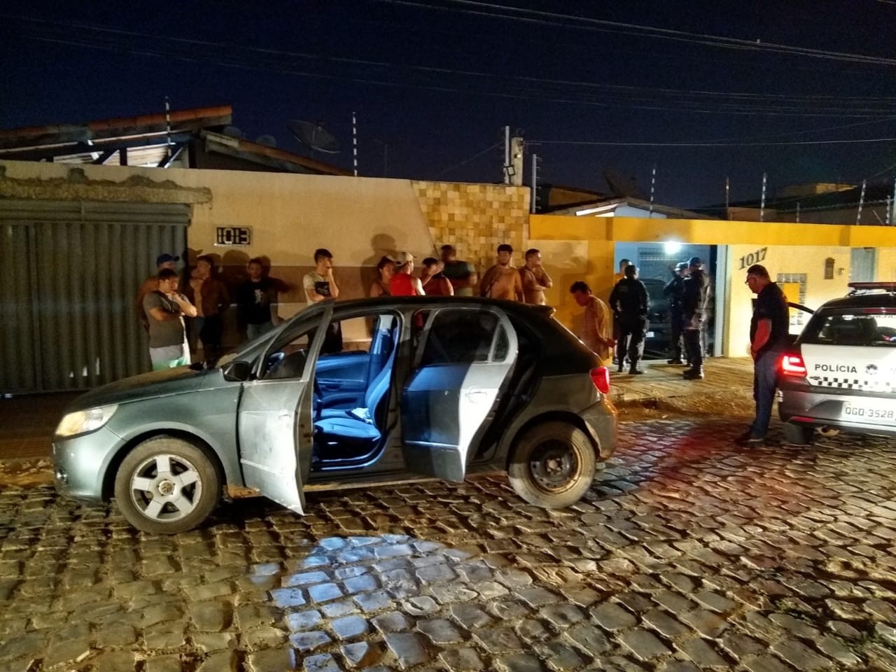 Após arrastão, três bandidos morrem e um é preso pela Polícia Militar ...
