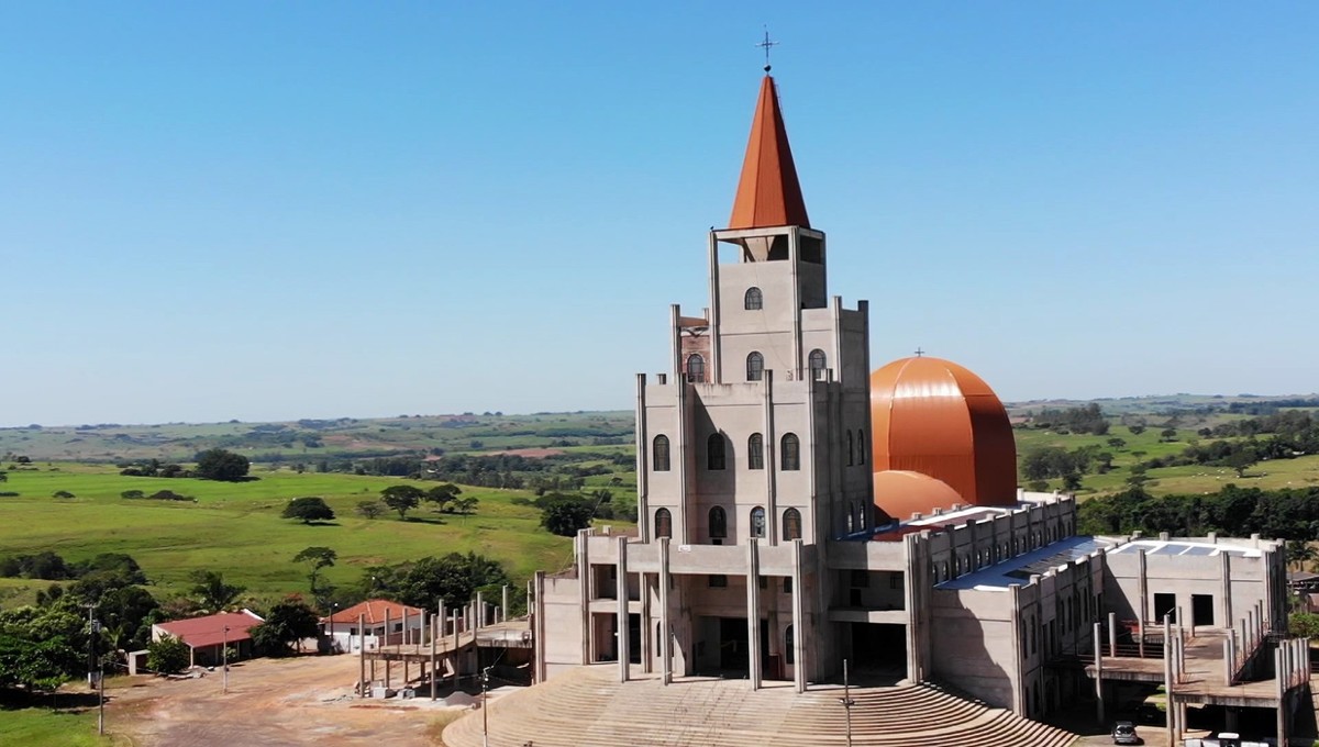 Ainda em obras, Santuário de Santo Expedito recebe primeira missa nesta ...