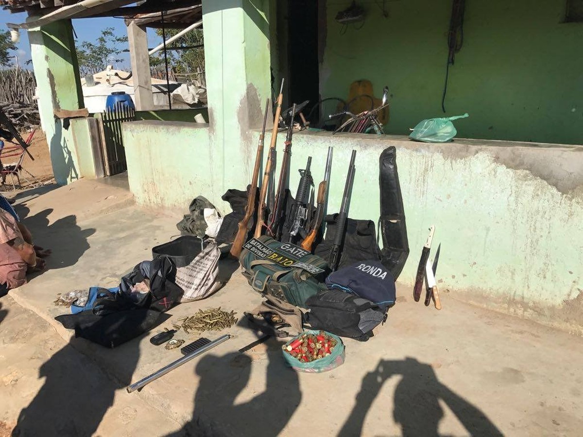 Polícia Prende Cinco Suspeitos De Assaltar Casa Lotérica E Fugir Com