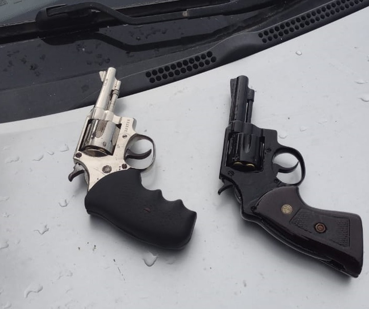 Policial penal reage a tentativa de assalto e mata a tiros dois homens armados | Pernambuco | G1