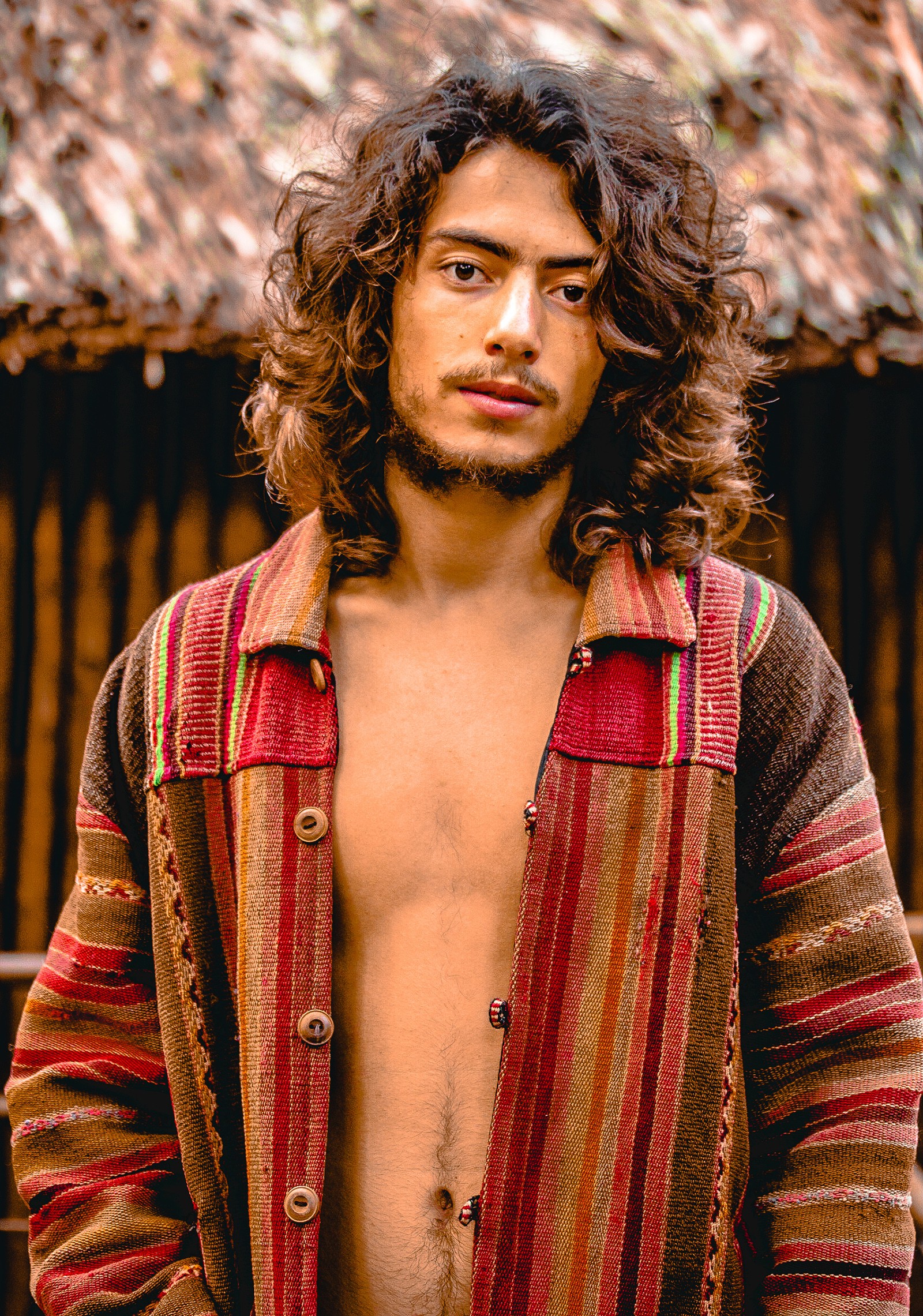 Jaffar Bambirra, ator de 'O sétimo guardião', volta à música e lança o ...