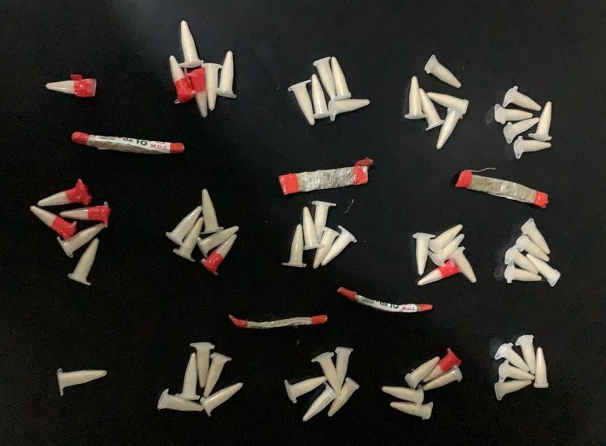 Jovem é preso vendendo drogas no Morro do Carmo, em Angra dos Reis | Sul do Rio e Costa Verde | G1