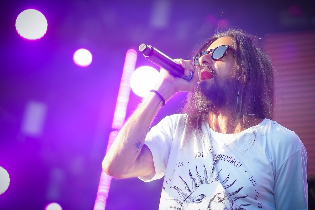 Armandinho celebra nova fase pessoal em show no Planeta Atlântida | G1