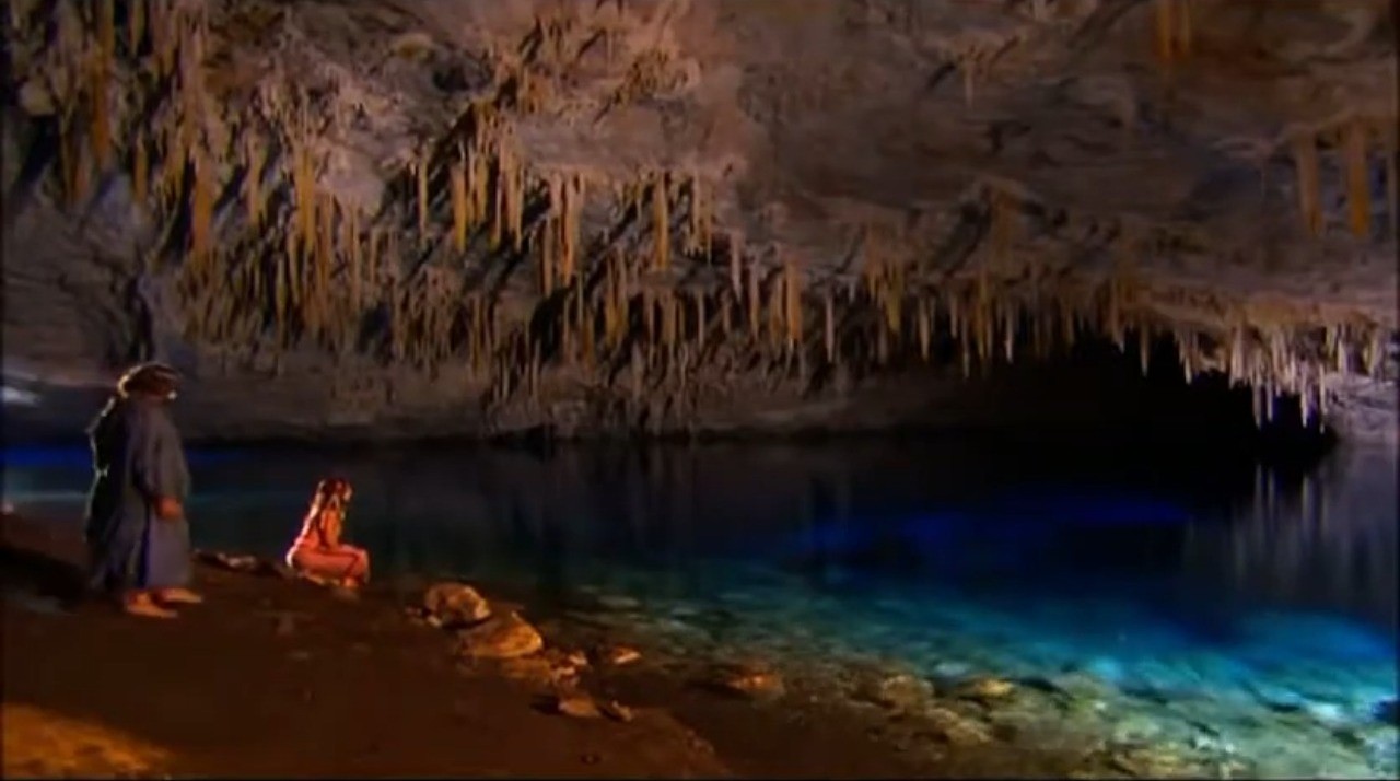 Gruta Azul: Conheça lugar que foi cenário responsável por 'inspirar ...