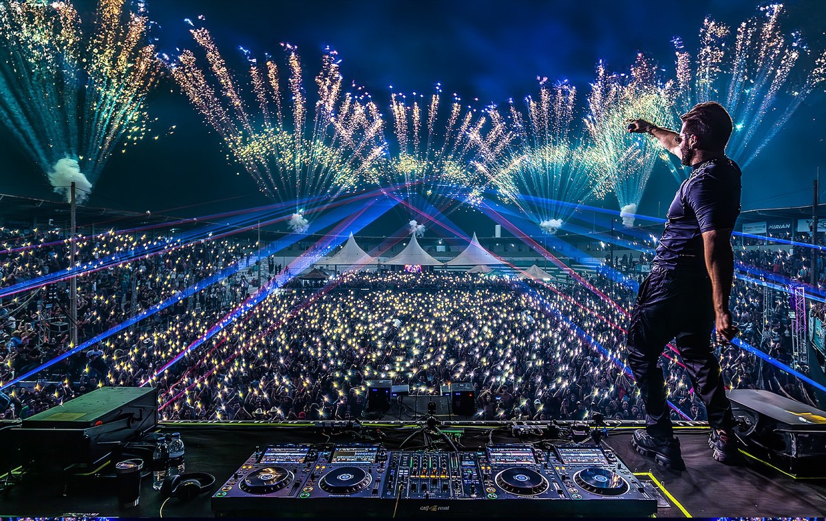 Alok faz show histórico em Vilhena na Exponorte 2024 | Especial ...