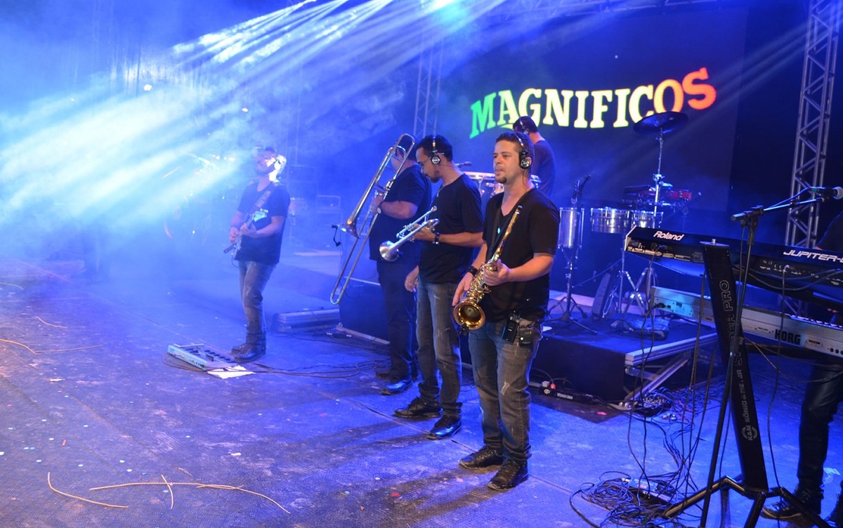 Banda Magníficos é a convidada da Estakazero para mais uma edição dos ...
