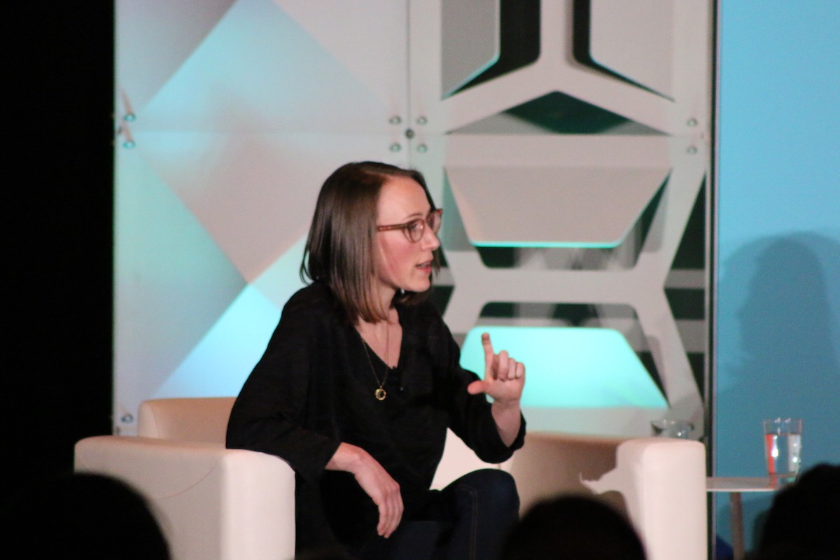 Facebook reforça luta contra o fake news e diz que mudança no algoritmo ...