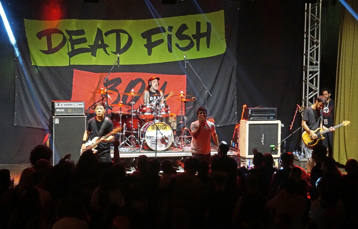 'Vivemos uma guerra híbrida no Brasil', diz vocalista da Dead Fish em ...