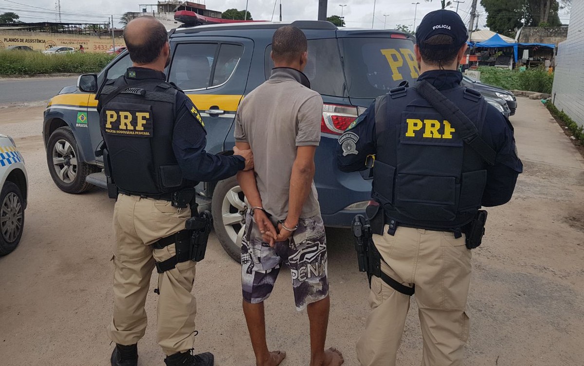 Homem Simula Estar Armado E Tenta Assaltar Policial à Paisana No Recife