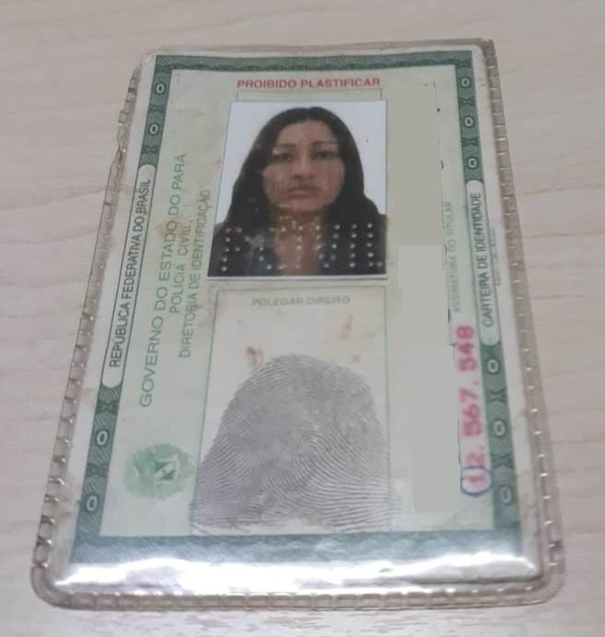 Mulher é flagrada com documentos falsos ao tentar fechar contrato de R ...