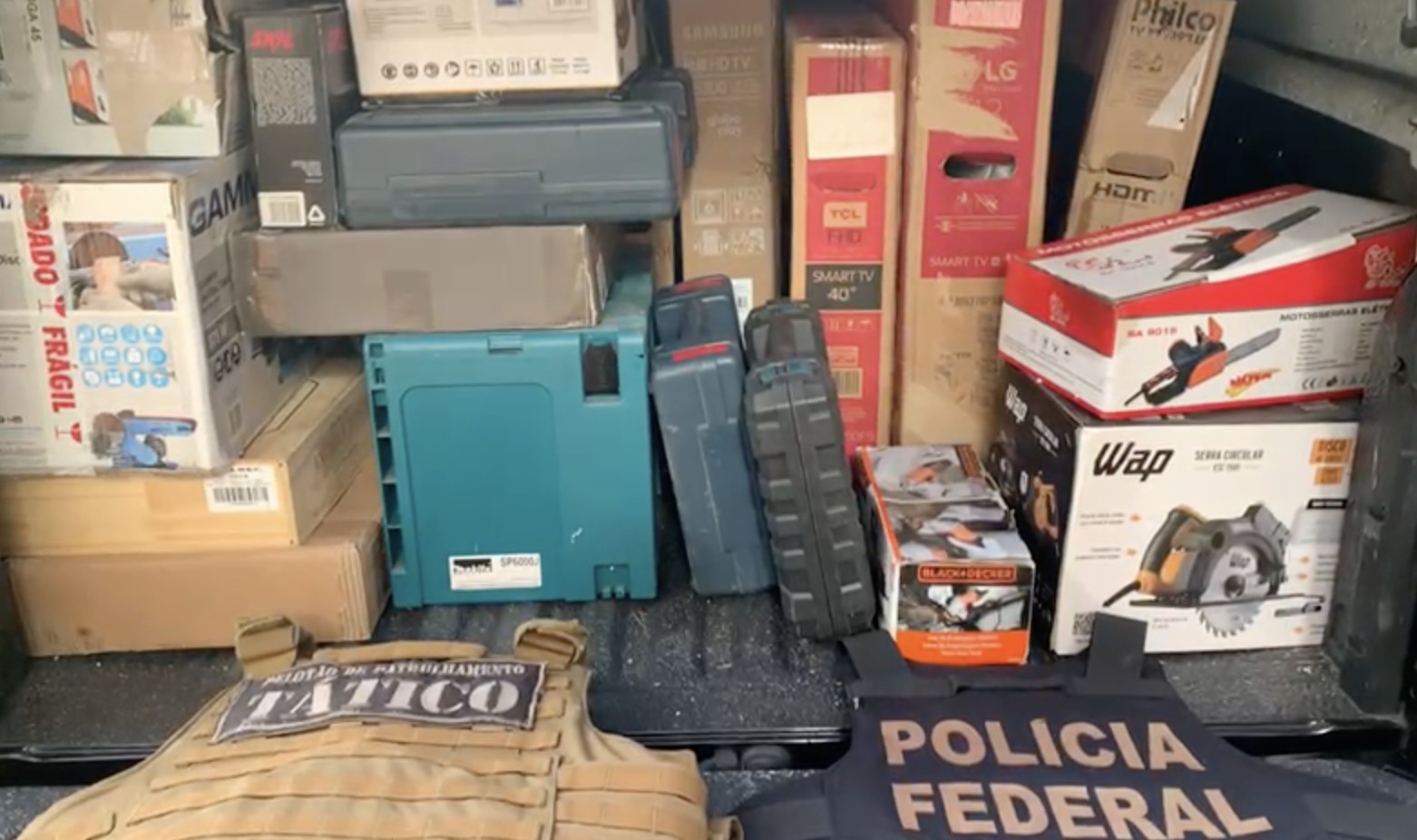 Grupo que desviou R$ 2 milhões em cargas dos Correios vendia itens ...