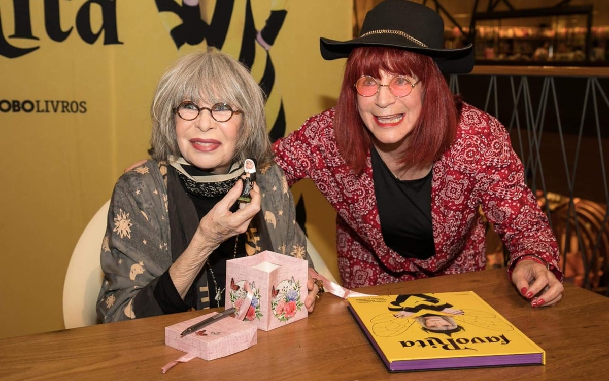 'Ela mudou a minha vida', diz Marta Lee, sósia e cover de Rita Lee, a ...