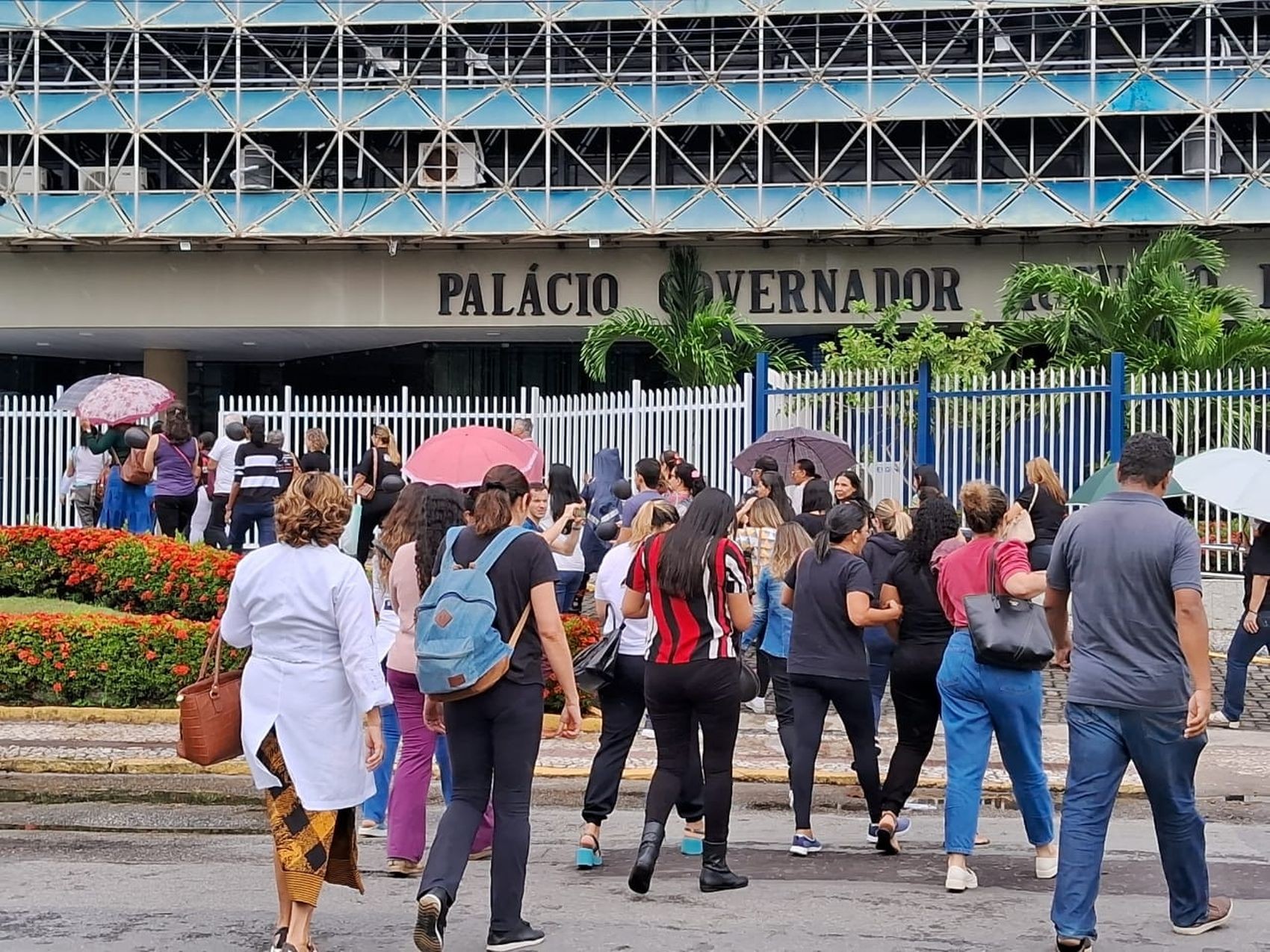 Servidores da Fundação Hospitalar de Saúde paralisam atividades por 24h ...