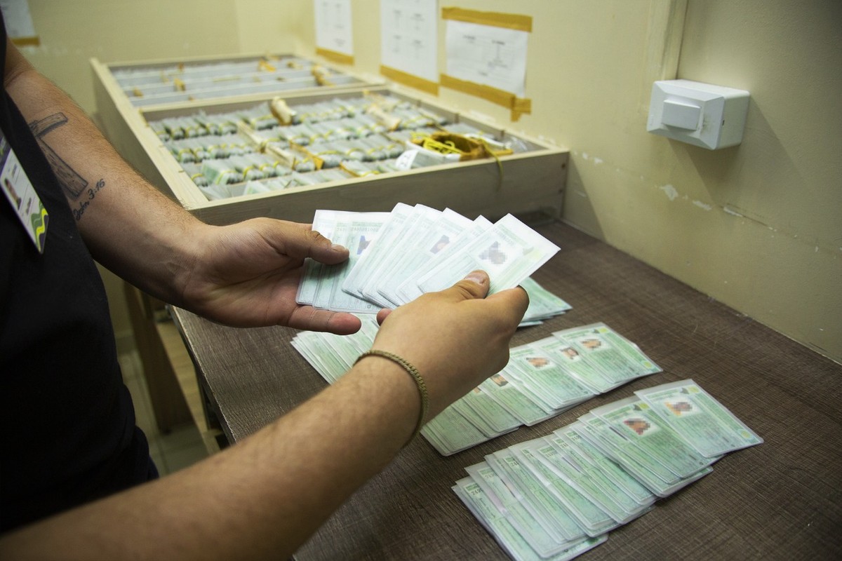 Pelo menos 1,5 mil motoristas de Piracicaba têm até 31 de janeiro para ...