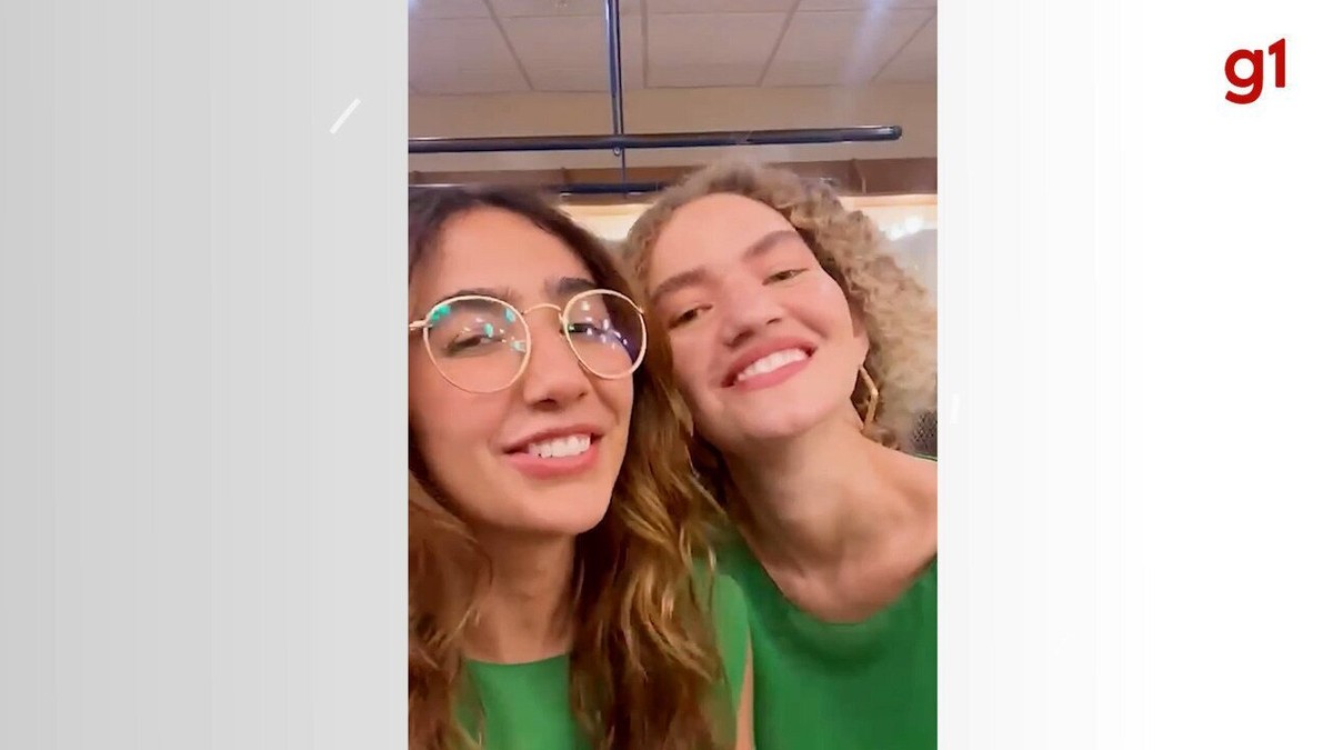 Ana, do duo Anavitória, conta que vai assoprar velinhas junto com o ...