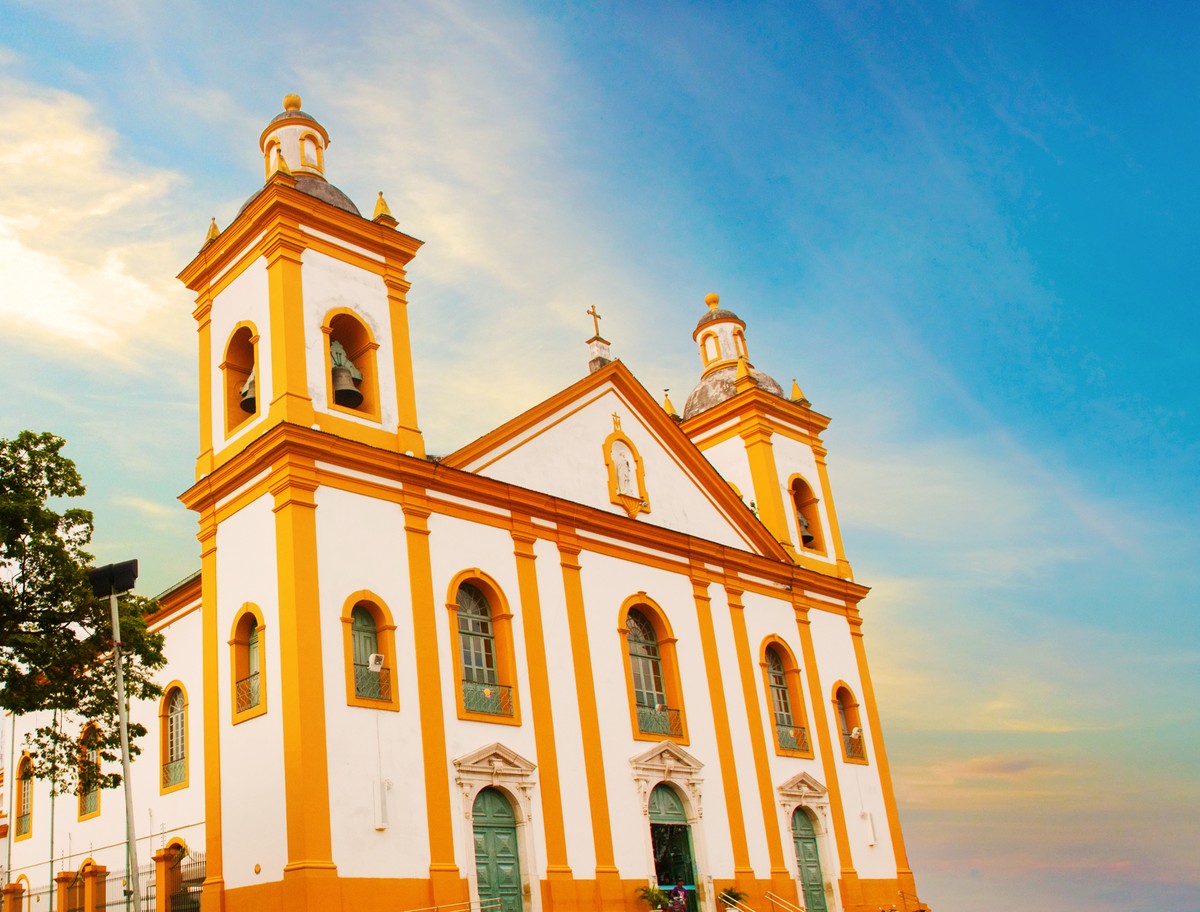 Com a Igreja Matriz, centro histórico reúne arte, cultura e fé em ...