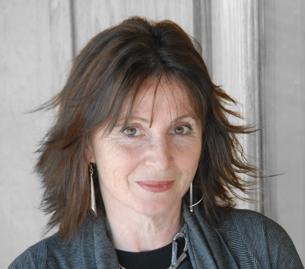 Quem é a designer do interior de São Paulo que criou o logotipo do ...