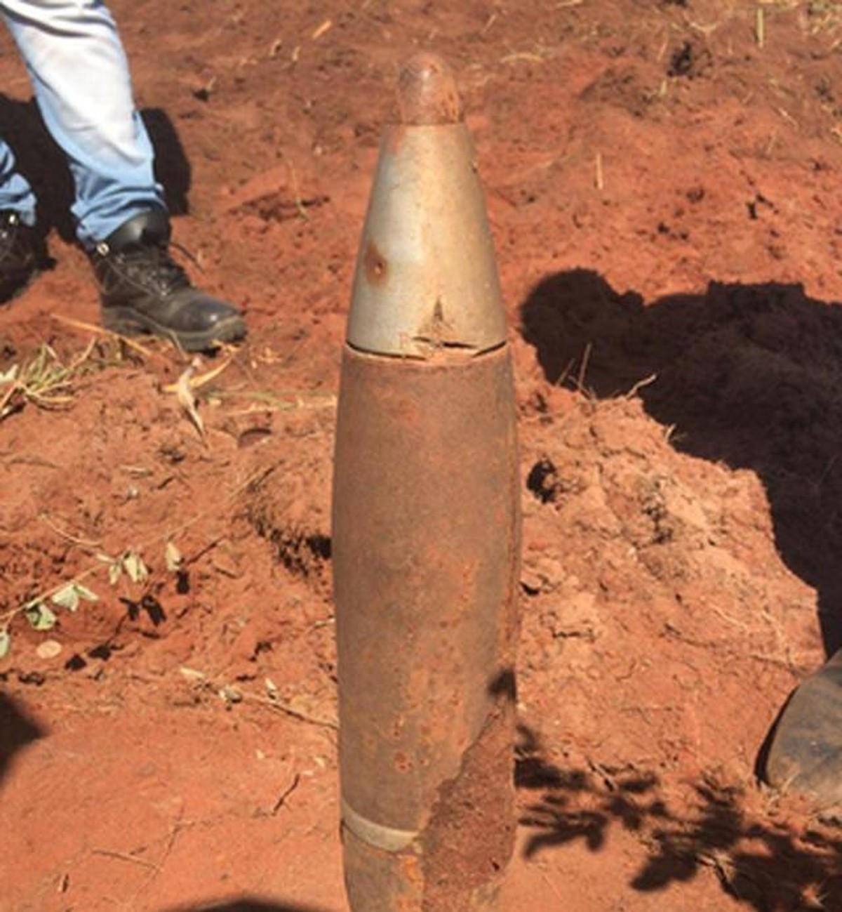 Bomba bélica é encontrada em MS perto de tubulação de gás durante ...