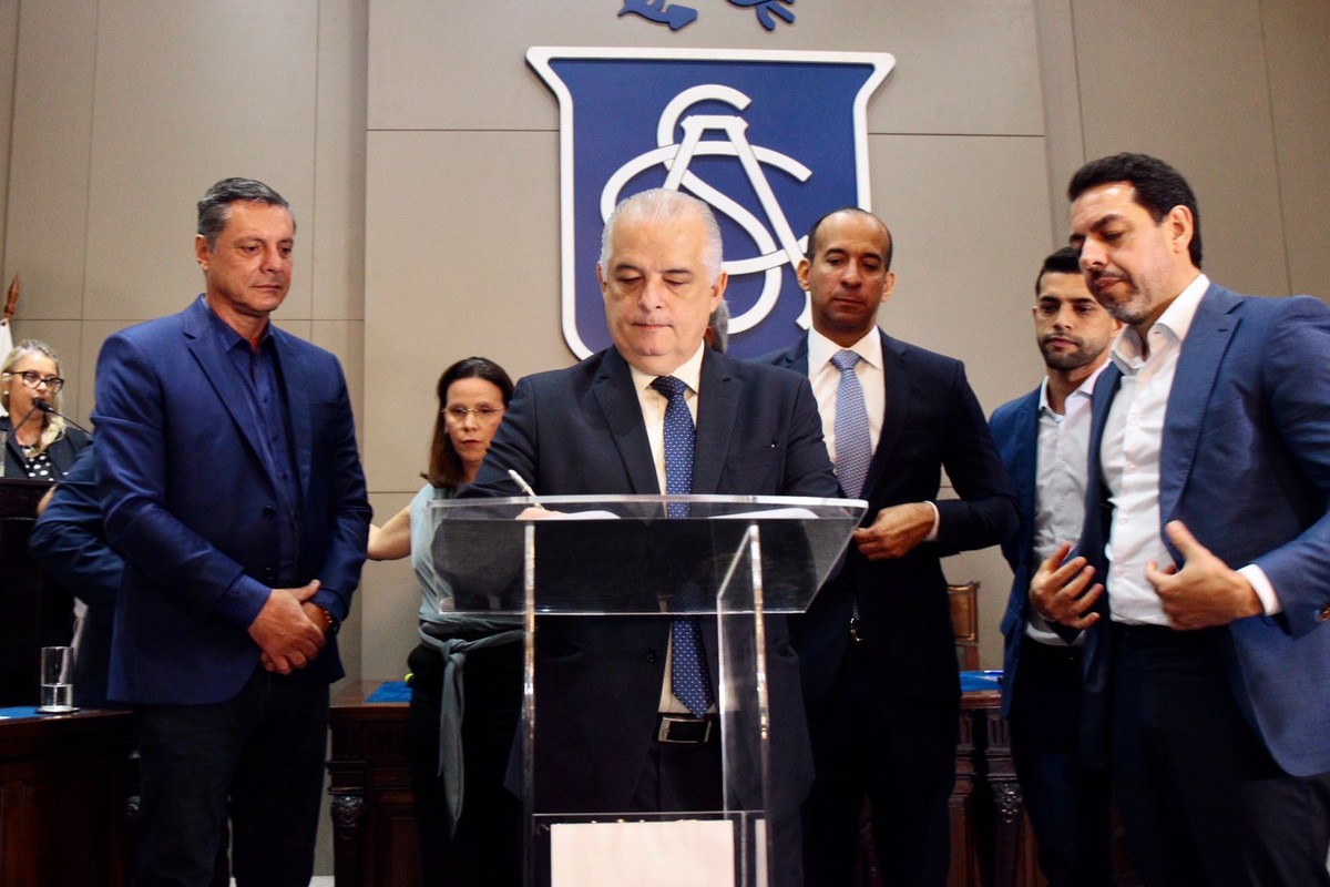 Ministro dos Portos e Aeroportos confirma transferência de terminal de ...