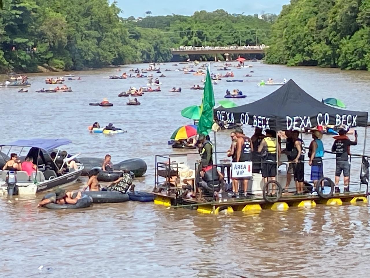 FOTOS: passeio de boia reúne visitantes no Rio Piracicaba: 'Maior ...